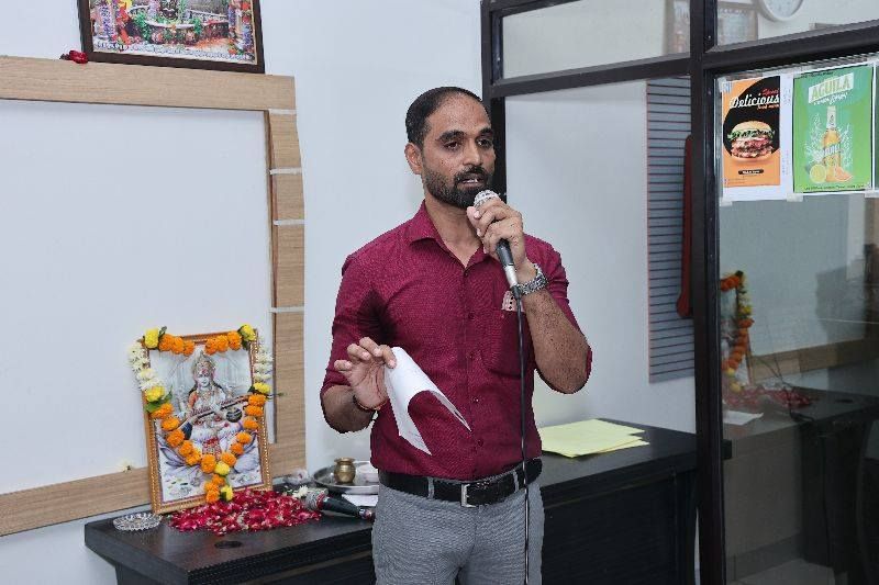 HIIT COMPURER ACADEMY